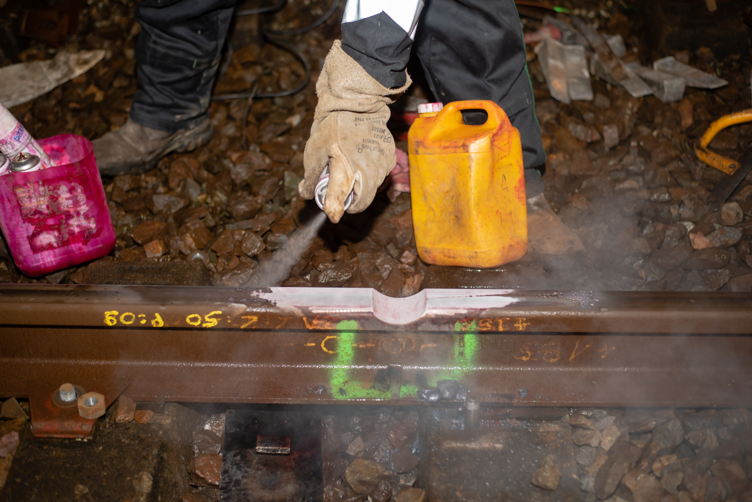 Procédé de soudure HWR pour SNCF Réseau - Reportage Chantier - Agathe ...